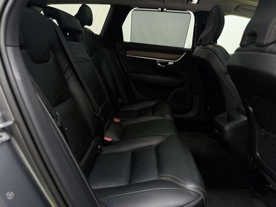 Pelēks Volvo V90 2019 Viļņa, ar dzinēja tilpumu 2.00 L un nobraukumu 235 tūkst. km par 18000 €, foto 16 vietnē AUTOMOTO.COM.LV