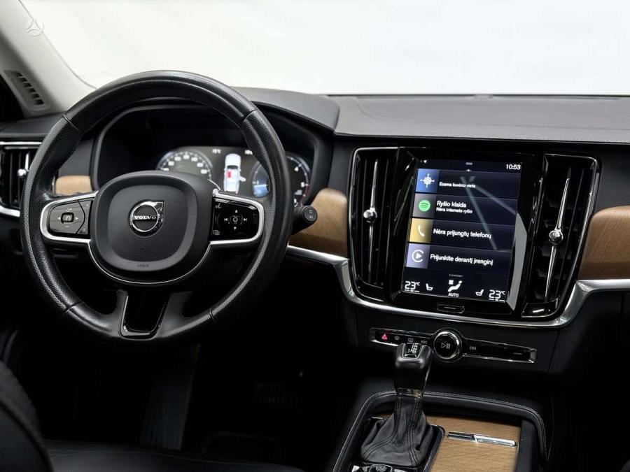 Pelēks Volvo V90 2019 Viļņa, ar dzinēja tilpumu 2.00 L un nobraukumu 235 tūkst. km par 18000 €, foto 20 vietnē AUTOMOTO.COM.LV