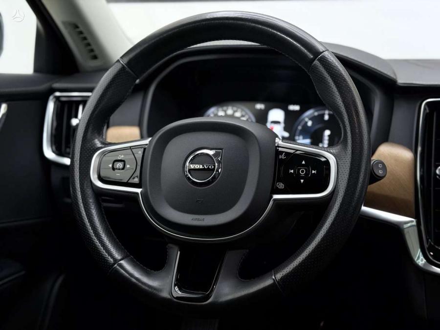 Pelēks Volvo V90 2019 Viļņa, ar dzinēja tilpumu 2.00 L un nobraukumu 235 tūkst. km par 18000 €, foto 21 vietnē AUTOMOTO.COM.LV