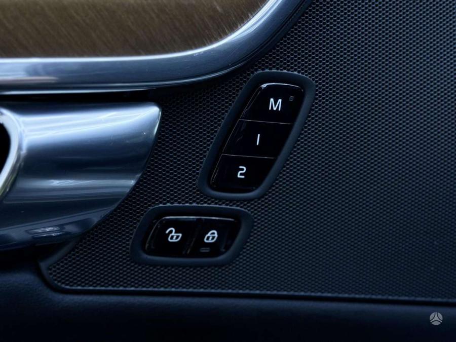 Pelēks Volvo V90 2019 Viļņa, ar dzinēja tilpumu 2.00 L un nobraukumu 235 tūkst. km par 18000 €, foto 25 vietnē AUTOMOTO.COM.LV