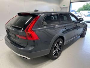 Pelēks Volvo V90 2019 Viļņa, ar dzinēja tilpumu 1.97 L un nobraukumu 230 tūkst. km par 19990 €, foto 5 vietnē AUTOMOTO.COM.LV