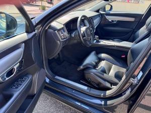 Grey Volvo V90 2019 in Vilnius, with an engine capacity of 1.97 L and mileage of 94 thousand km for 26000 €, photo 11 on AUTOMOTO.COM.LV