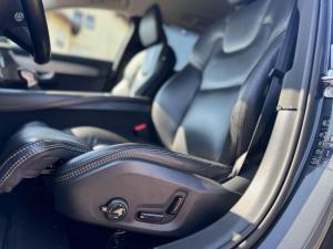 Grey Volvo V90 2019 in Vilnius, with an engine capacity of 1.97 L and mileage of 94 thousand km for 26000 €, photo 12 on AUTOMOTO.COM.LV