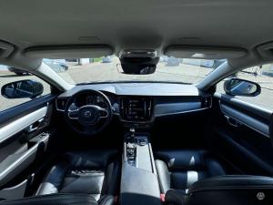 Grey Volvo V90 2019 in Vilnius, with an engine capacity of 1.97 L and mileage of 94 thousand km for 26000 €, photo 15 on AUTOMOTO.COM.LV