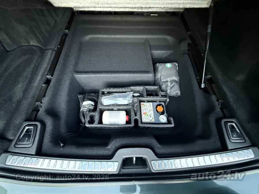 Grey Volvo V90 2019 in Tartu, with an engine capacity of 2.00 L and mileage of 268 thousand km for 16499 €, photo 23 on AUTOMOTO.COM.LV