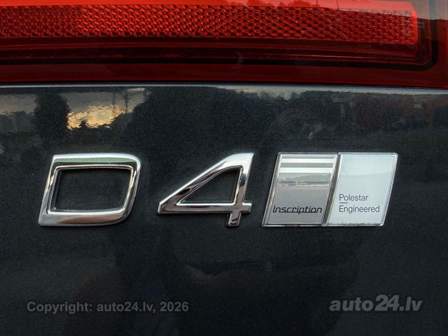 Grey Volvo V90 2019 in Tartu, with an engine capacity of 2.00 L and mileage of 268 thousand km for 16499 €, photo 25 on AUTOMOTO.COM.LV