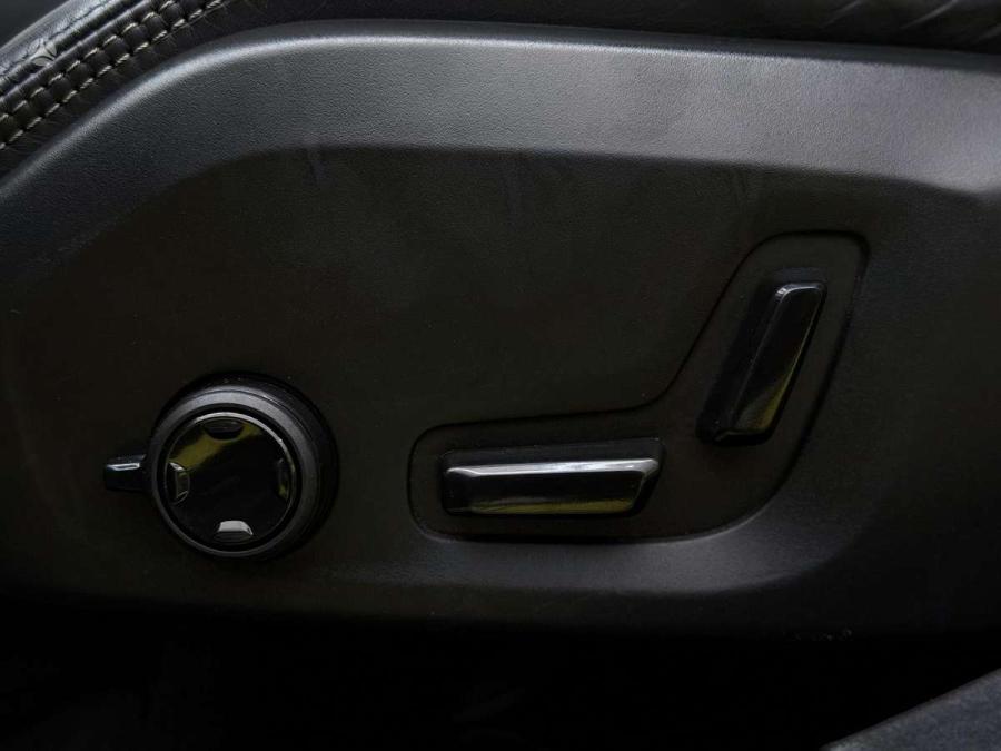 Pelēks Volvo V90 2019 Viļņa, ar dzinēja tilpumu 2.00 L un nobraukumu 235 tūkst. km par 16700 €, foto 26 vietnē AUTOMOTO.COM.LV