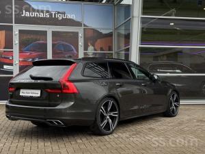 Grey Volvo V90 2020 in Valmiera, with an engine capacity of 2.00 L and mileage of 183 thousand km for 23500 €, photo 6 on AUTOMOTO.COM.LV