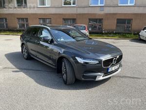 Grey Volvo V90 2020 in Riga, with an engine capacity of 2.00 L and mileage of 108 thousand km for 25500 €, photo 2 on AUTOMOTO.COM.LV