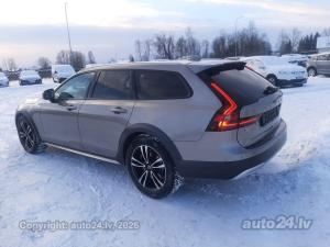Grey Volvo V90 2020 in Tartu, with an engine capacity of 2.00 L and mileage of 196 thousand km for 24590 €, photo 10 on AUTOMOTO.COM.LV