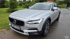 Grey Volvo V90 2020 in Ukmerge, with an engine capacity of 2.00 L and mileage of 167 thousand km for 26900 €, photo 2 on AUTOMOTO.COM.LV