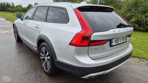 Grey Volvo V90 2020 in Ukmerge, with an engine capacity of 2.00 L and mileage of 167 thousand km for 26900 €, photo 5 on AUTOMOTO.COM.LV