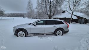Grey Volvo V90 2020 in Ukmerge, with an engine capacity of 2.00 L and mileage of 167 thousand km for 26900 €, photo 7 on AUTOMOTO.COM.LV