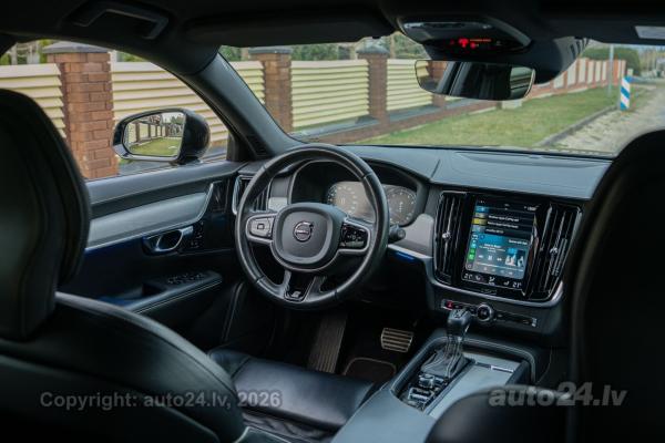 Pelēks Volvo V90 2020 Tallina, ar dzinēja tilpumu 2.00 L un nobraukumu 102 tūkst. km par 29500 €, foto 6 vietnē AUTOMOTO.COM.LV