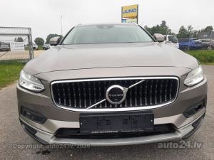 Grey Volvo V90 2020 in Tartu, with an engine capacity of 2.00 L and mileage of 196 thousand km for 24200 €, photo  on AUTOMOTO.COM.LV