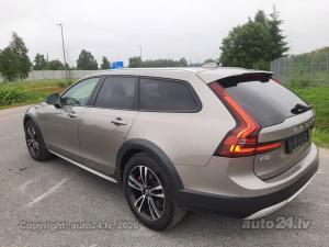 Grey Volvo V90 2020 in Tartu, with an engine capacity of 2.00 L and mileage of 196 thousand km for 24200 €, photo 8 on AUTOMOTO.COM.LV