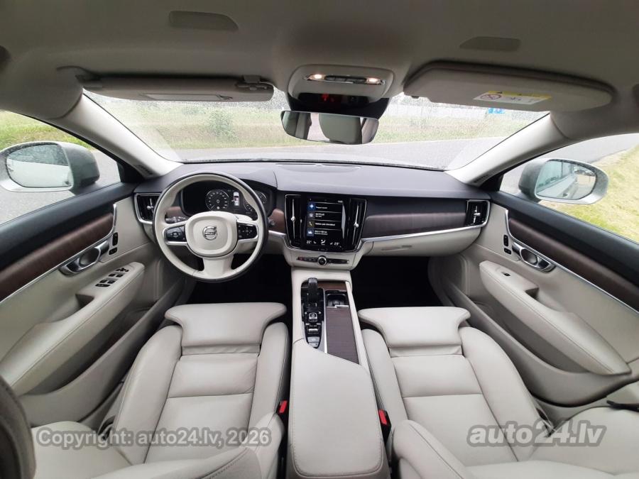 Grey Volvo V90 2020 in Tartu, with an engine capacity of 2.00 L and mileage of 196 thousand km for 24200 €, photo 11 on AUTOMOTO.COM.LV