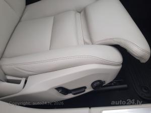 Grey Volvo V90 2020 in Tartu, with an engine capacity of 2.00 L and mileage of 196 thousand km for 24200 €, photo 18 on AUTOMOTO.COM.LV