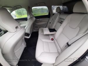 Grey Volvo V90 2020 in Tartu, with an engine capacity of 2.00 L and mileage of 196 thousand km for 24200 €, photo 19 on AUTOMOTO.COM.LV