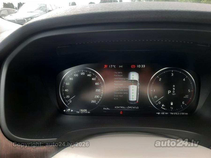 Grey Volvo V90 2020 in Tartu, with an engine capacity of 2.00 L and mileage of 196 thousand km for 24200 €, photo 22 on AUTOMOTO.COM.LV