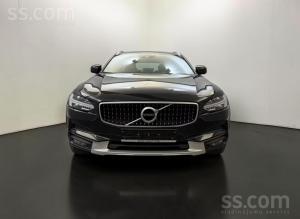 Pelēks Volvo V90 2020 Jūrmala, ar dzinēja tilpumu 2.00 L un nobraukumu 166 tūkst. km par 23500 €, foto 3 vietnē AUTOMOTO.COM.LV