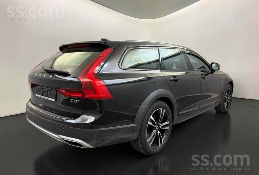 Pelēks Volvo V90 2020 Jūrmala, ar dzinēja tilpumu 2.00 L un nobraukumu 166 tūkst. km par 23500 €, foto 7 vietnē AUTOMOTO.COM.LV
