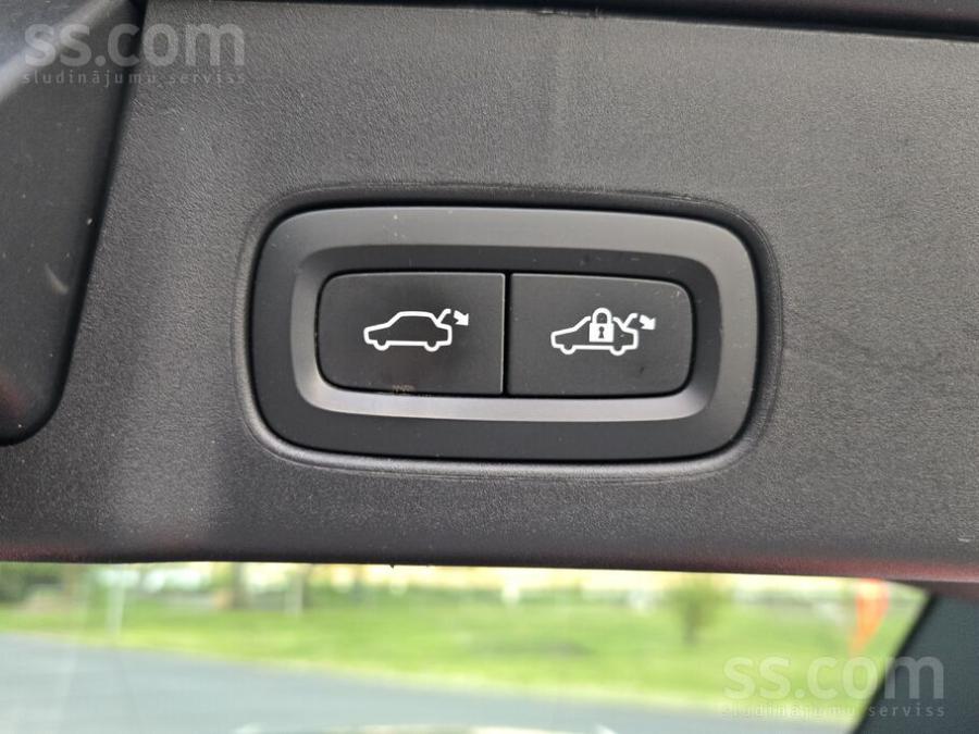 Pelēks Volvo V90 2020 Jūrmala, ar dzinēja tilpumu 2.00 L un nobraukumu 166 tūkst. km par 23500 €, foto 15 vietnē AUTOMOTO.COM.LV