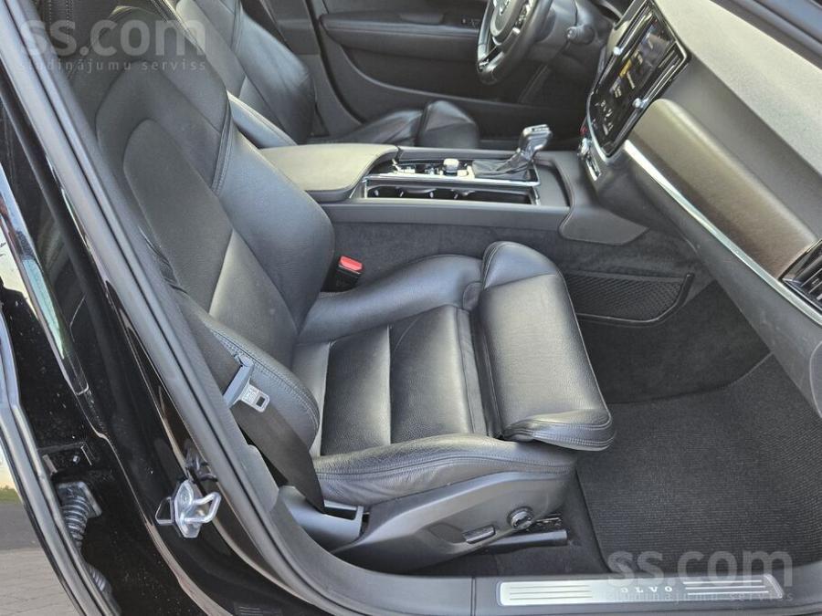 Pelēks Volvo V90 2020 Jūrmala, ar dzinēja tilpumu 2.00 L un nobraukumu 186 tūkst. km par 22990 €, foto 11 vietnē AUTOMOTO.COM.LV