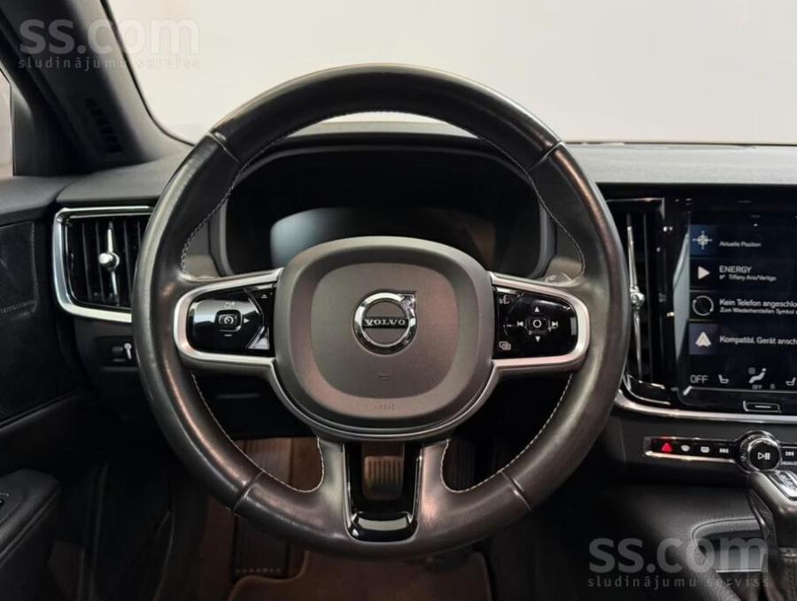 Pelēks Volvo V90 2020 Jūrmala, ar dzinēja tilpumu 2.00 L un nobraukumu 186 tūkst. km par 22990 €, foto 13 vietnē AUTOMOTO.COM.LV
