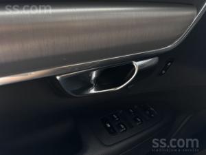 Pelēks Volvo V90 2020 Valmiera, ar dzinēja tilpumu 2.00 L un nobraukumu 129 tūkst. km par 23900 €, foto 19 vietnē AUTOMOTO.COM.LV