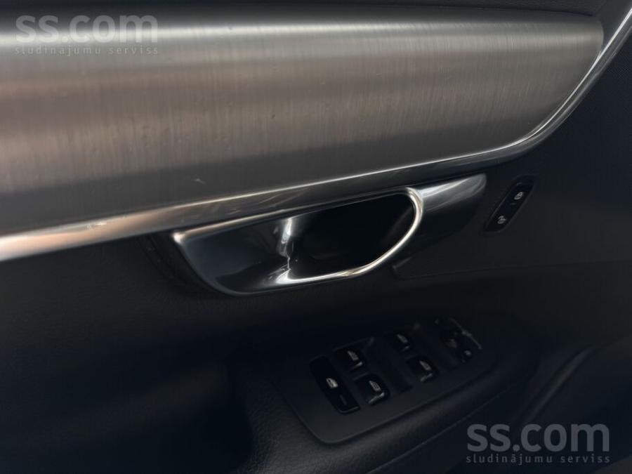 Pelēks Volvo V90 2020 Valmiera, ar dzinēja tilpumu 2.00 L un nobraukumu 129 tūkst. km par 23900 €, foto 19 vietnē AUTOMOTO.COM.LV