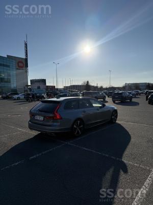 Grey Volvo V90 2020 in Riga, with an engine capacity of 2.00 L and mileage of 80 thousand km for 22900 €, photo 3 on AUTOMOTO.COM.LV
