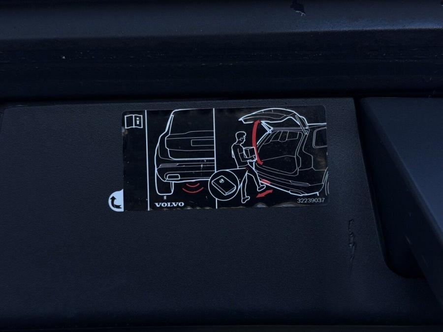Pelēks Volvo V90 2020 Pērnava, ar dzinēja tilpumu 2.00 L un nobraukumu 180 tūkst. km par 29500 €, foto 11 vietnē AUTOMOTO.COM.LV