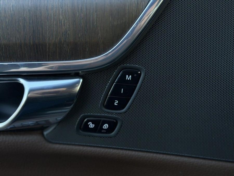 Pelēks Volvo V90 2020 Pērnava, ar dzinēja tilpumu 2.00 L un nobraukumu 180 tūkst. km par 29500 €, foto 13 vietnē AUTOMOTO.COM.LV