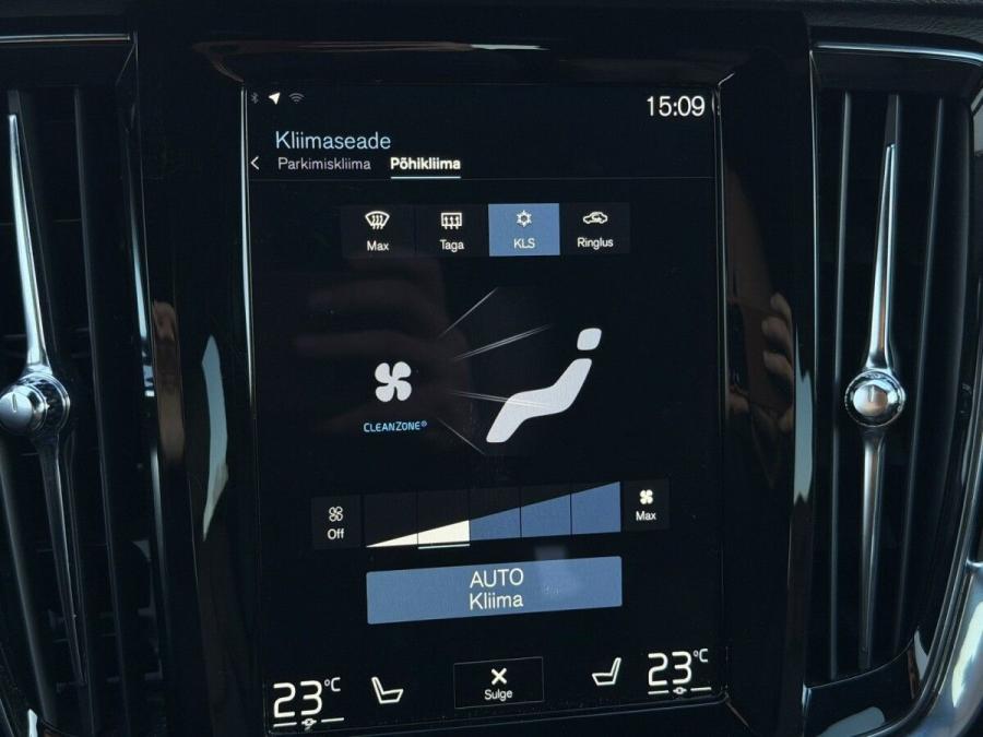 Pelēks Volvo V90 2020 Pērnava, ar dzinēja tilpumu 2.00 L un nobraukumu 180 tūkst. km par 29500 €, foto 16 vietnē AUTOMOTO.COM.LV