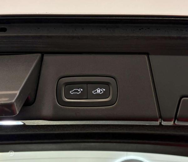 Pelēks Volvo V90 2020 Marijampole, ar dzinēja tilpumu 1.97 L un nobraukumu 275 tūkst. km par 18999 €, foto 5 vietnē AUTOMOTO.COM.LV