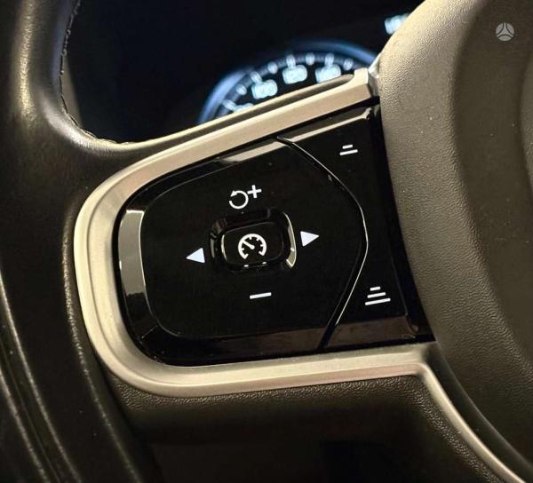 Pelēks Volvo V90 2020 Marijampole, ar dzinēja tilpumu 1.97 L un nobraukumu 275 tūkst. km par 18999 €, foto 8 vietnē AUTOMOTO.COM.LV