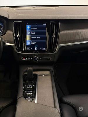 Pelēks Volvo V90 2020 Marijampole, ar dzinēja tilpumu 1.97 L un nobraukumu 275 tūkst. km par 18999 €, foto 25 vietnē AUTOMOTO.COM.LV