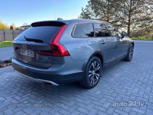 Pelēks Volvo V90 2020 Rapla, ar dzinēja tilpumu 2.00 L un nobraukumu 203 tūkst. km par 23600 €, foto 5 vietnē AUTOMOTO.COM.LV
