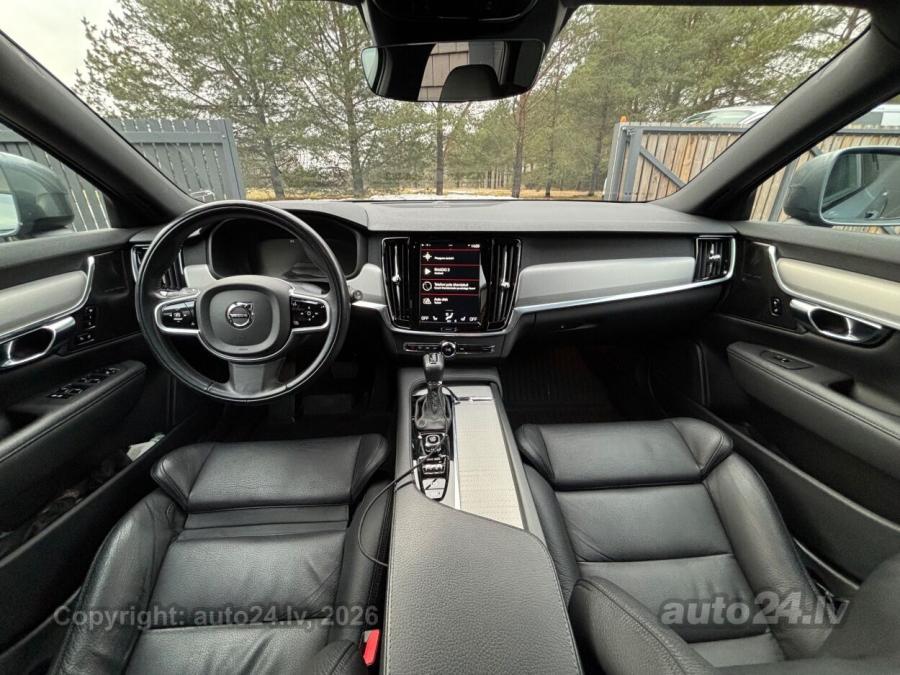 Pelēks Volvo V90 2020 Rapla, ar dzinēja tilpumu 2.00 L un nobraukumu 203 tūkst. km par 23600 €, foto 7 vietnē AUTOMOTO.COM.LV