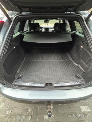 Pelēks Volvo V90 2020 Rapla, ar dzinēja tilpumu 2.00 L un nobraukumu 203 tūkst. km par 23600 €, foto 17 vietnē AUTOMOTO.COM.LV