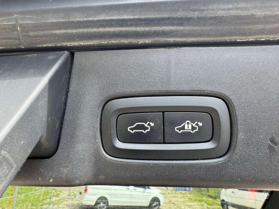 Pelēks Volvo V90 2020 Klaipėda, ar dzinēja tilpumu 1.97 L un nobraukumu 360 tūkst. km par 10500 €, foto 14 vietnē AUTOMOTO.COM.LV
