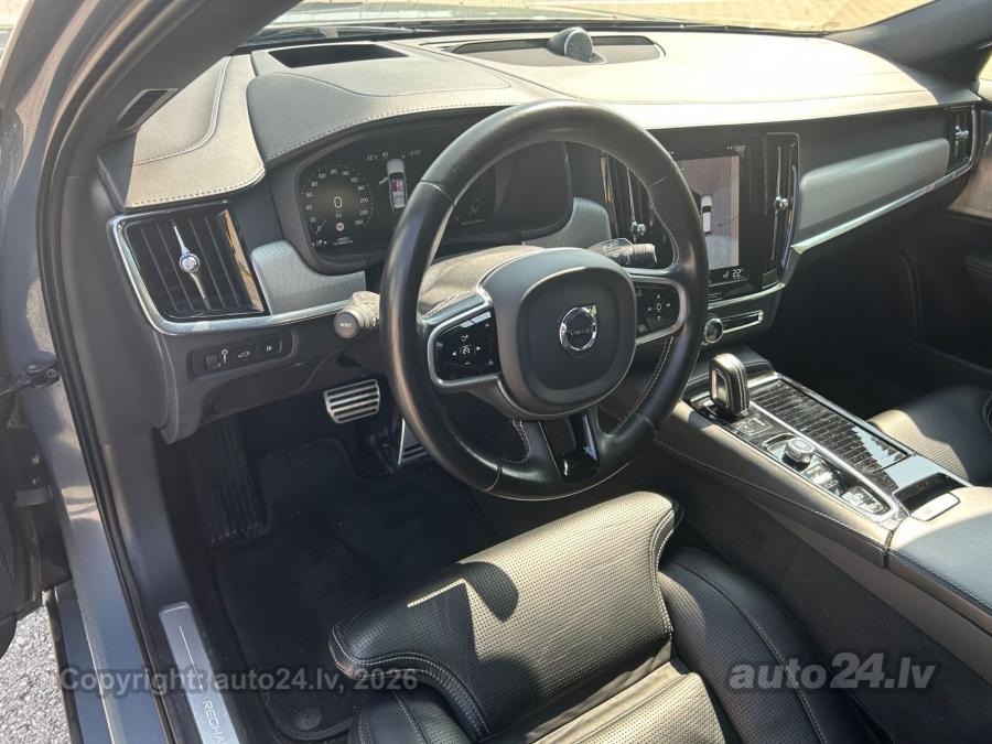 Pelēks Volvo V90 2020 Tallina, ar dzinēja tilpumu 2.00 L un nobraukumu 130 tūkst. km par 32500 €, foto 9 vietnē AUTOMOTO.COM.LV