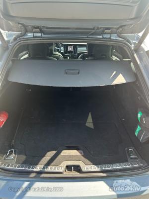 Pelēks Volvo V90 2020 Tallina, ar dzinēja tilpumu 2.00 L un nobraukumu 130 tūkst. km par 32500 €, foto 13 vietnē AUTOMOTO.COM.LV
