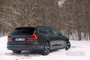 Pelēks Volvo V90 2021 Tallina, ar dzinēja tilpumu 2.00 L un nobraukumu 39 tūkst. km par 33800 €, foto 4 vietnē AUTOMOTO.COM.LV