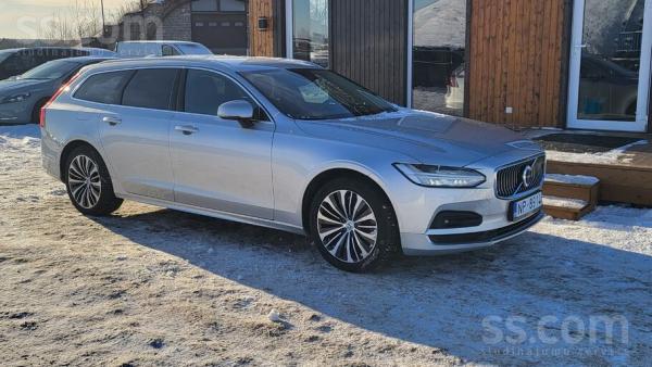 Grey Volvo V90 2021 in Riga, with an engine capacity of 2.00 L and mileage of 81 thousand km for 26000 €, photo 1 on AUTOMOTO.COM.LV