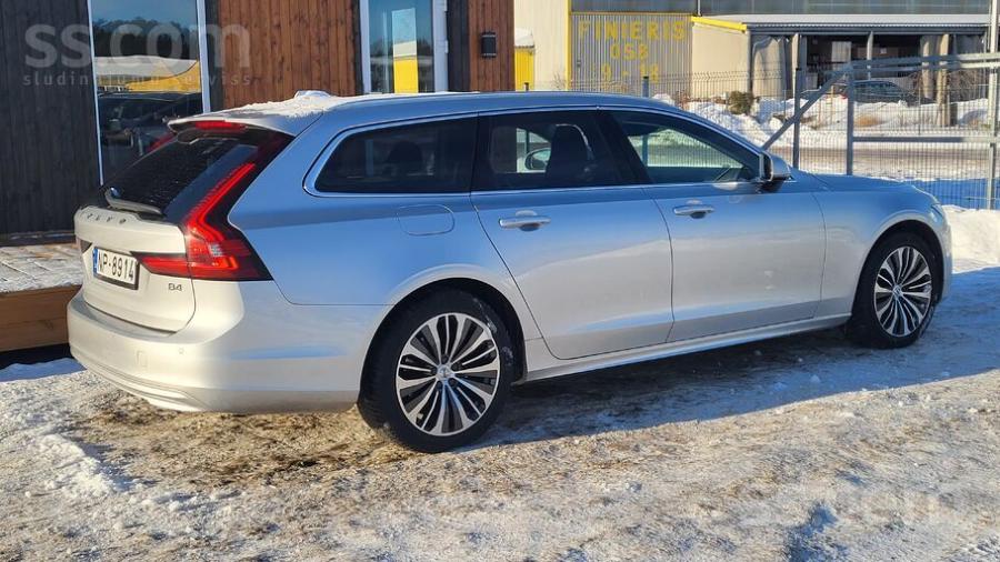 Grey Volvo V90 2021 in Riga, with an engine capacity of 2.00 L and mileage of 81 thousand km for 26000 €, photo 17 on AUTOMOTO.COM.LV