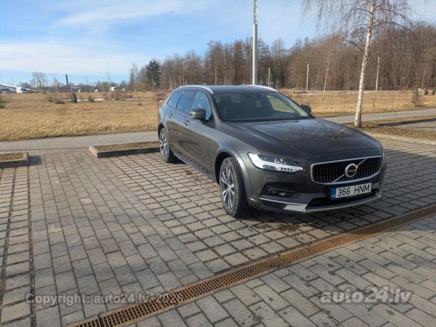 Pelēks Volvo V90 2021 Tartu, ar dzinēja tilpumu 2.00 L un nobraukumu 133 tūkst. km par 37000 €, foto 4 vietnē AUTOMOTO.COM.LV
