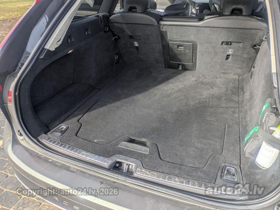 Pelēks Volvo V90 2021 Tartu, ar dzinēja tilpumu 2.00 L un nobraukumu 133 tūkst. km par 37000 €, foto 6 vietnē AUTOMOTO.COM.LV