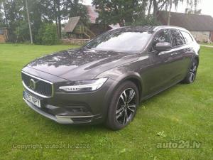 Grey Volvo V90 2021 in Tallinn, with an engine capacity of 2.00 L and mileage of 242 thousand km for 20000 €, photo 2 on AUTOMOTO.COM.LV